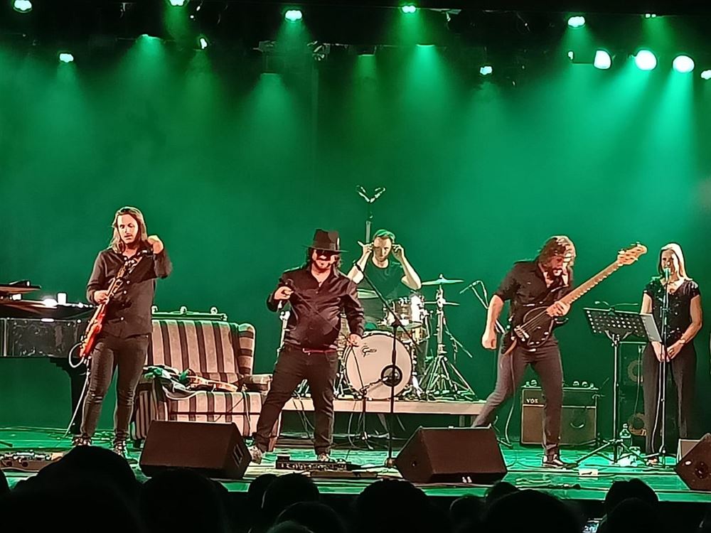 Het eerste album van Davide Cavaliere - Internetgazet