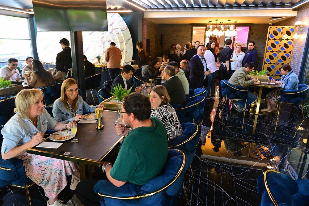 Beringen - Opening Moon Lounge Genk - Internetgazet